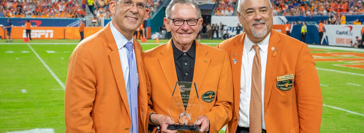 Edwin Pope Orange Bowl Vanguard Media Award – Capital One Orange Bowl